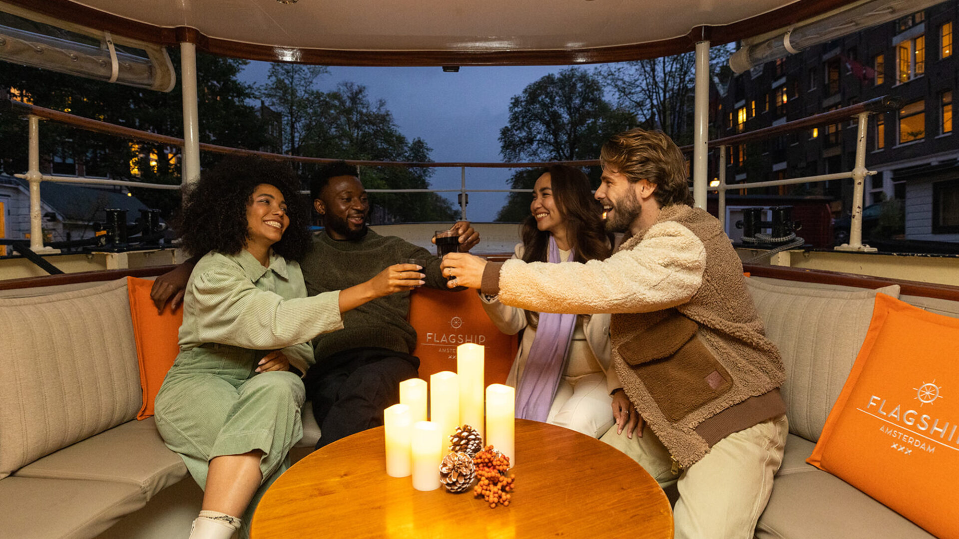 Amsterdam Avond Rondvaart - Amsterdam Boat Experience