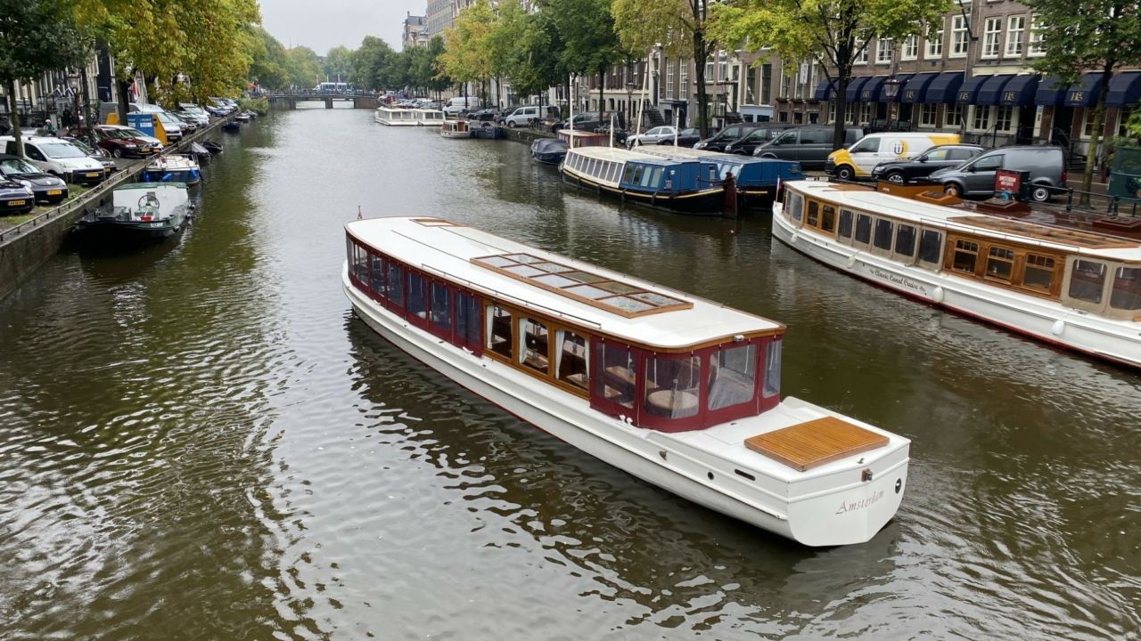 Amsterdam Boat Experience | Private canal cruise in Amsterdam!
